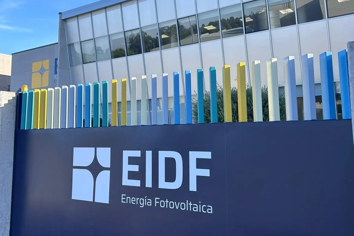 Las acciones de EiDF se desploman un 9,48% tras la opa de Greening, que sube un 2,04% | Energía