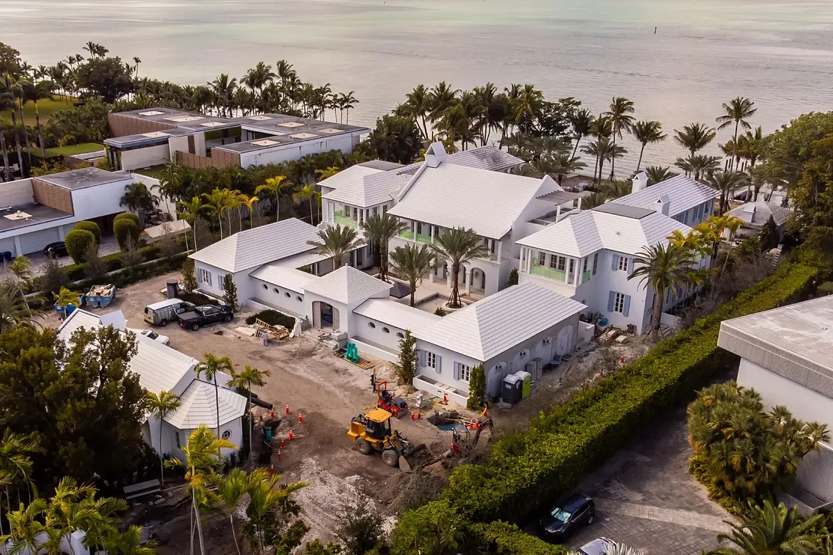 Mark Zuckerberg compra una mansión en Miami para no pagar impuestos en ...