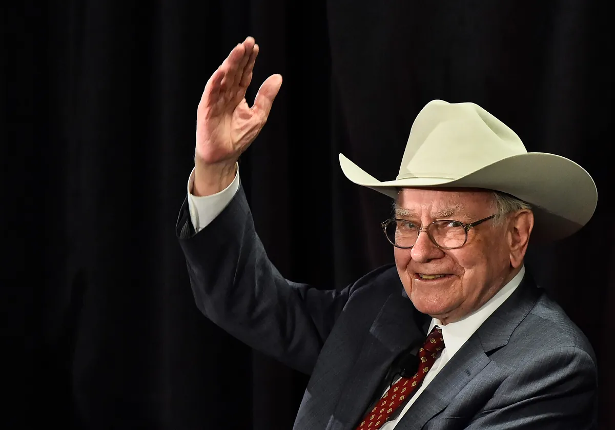 Buffett se jubila y deja un legado de inversión histórico | Ahorro e ...