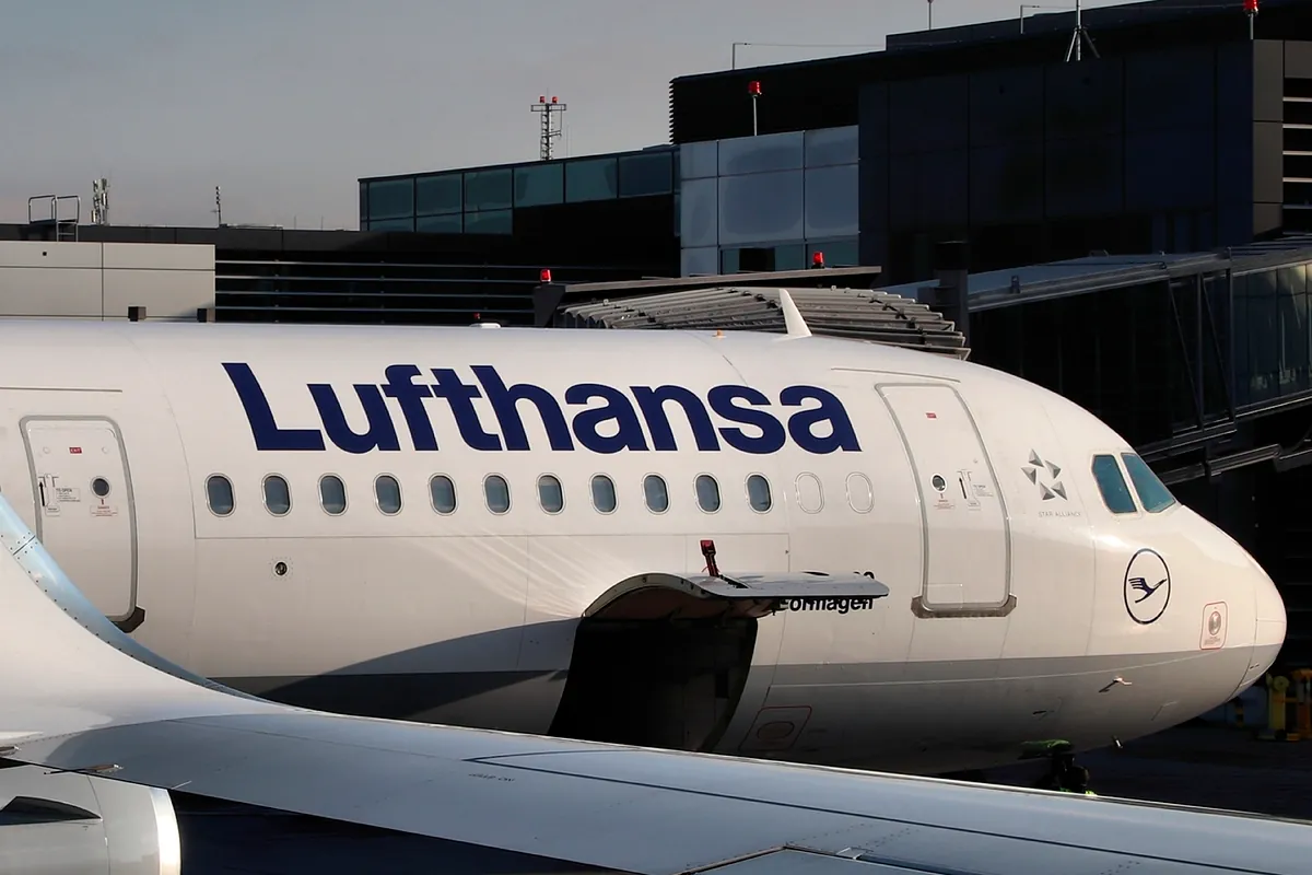 Lufthansa estudia suprimir 100 vuelos por semana en Alemania debido a ...