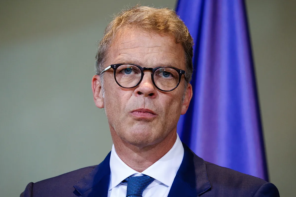 El CEO de Deutsche Bank, Christian Sewing, afronta una demanda ...