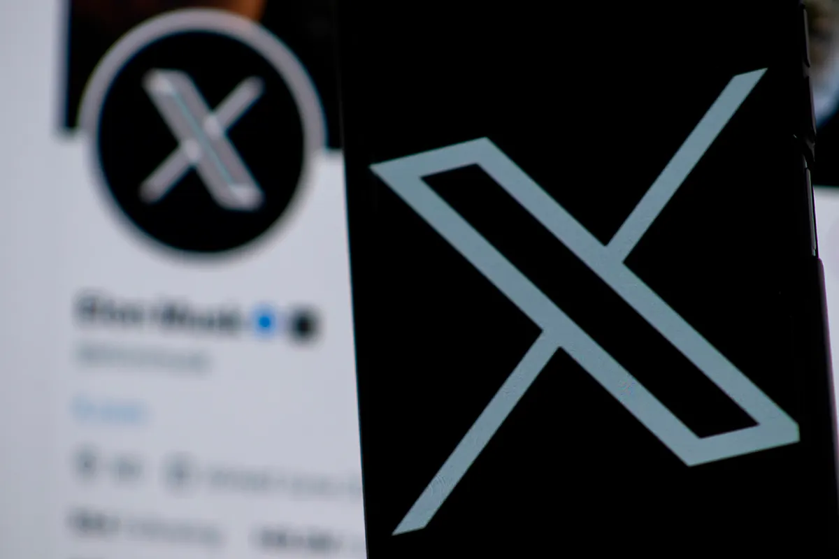 La red social X sufre una caída de sus servidores a nivel global ...