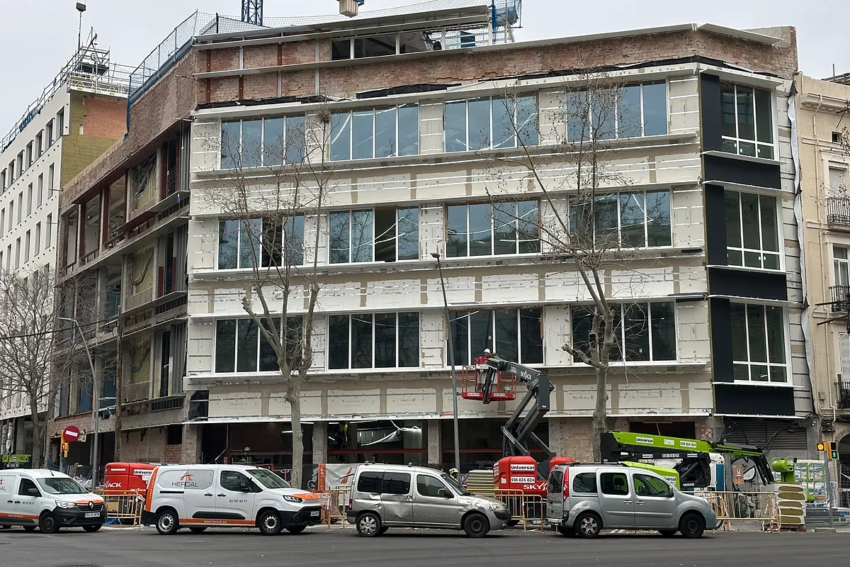 Una rama de los Grifols rehabilita un antiguo edificio industrial del ...