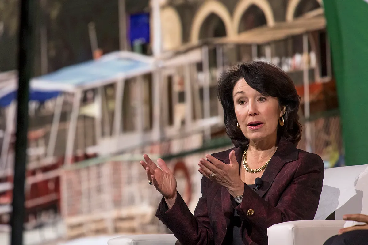 Oracle divide las funciones de CEO con el salto de Safra Catz a la ...